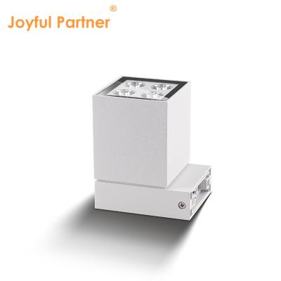 China Surface Mounted Wall LED Light Square 8W DC 24V Warm White SMD LED Casting Aluminum Housing 45° Beam Angle for sale