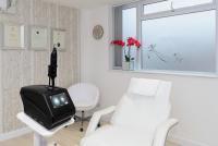 China DPL Picosecond Laser Remove Tattoo Professional Picosecond Carbon Peeling 1064nm  Q-switched ND YAG laser for sale