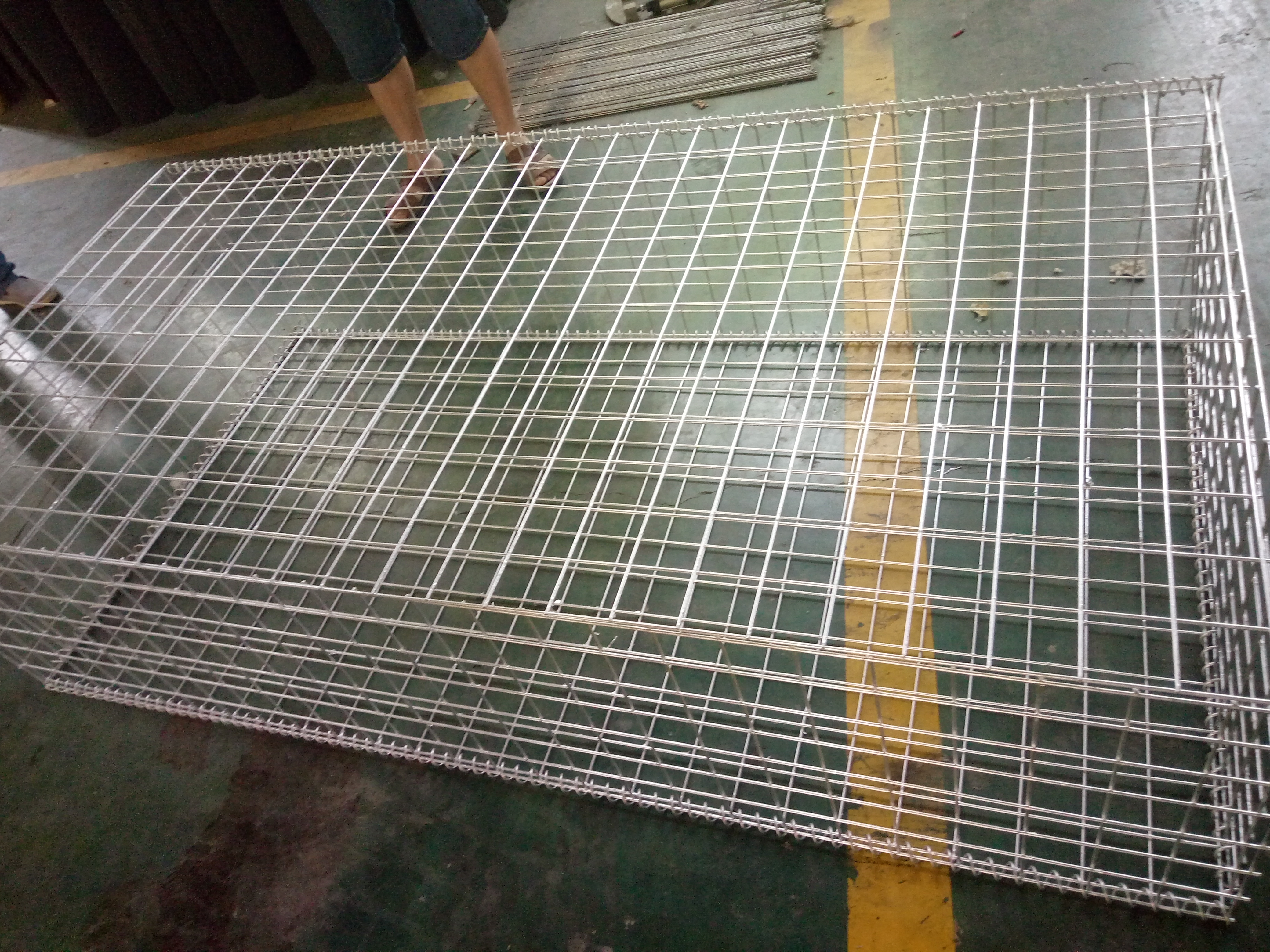 What welded gabion stone basket look like?