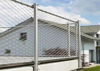 China Fixed Open Style Metal Stainless Steel Wire Rope Mesh Fencing With Maring Area 300*300 Mm For Garden for sale