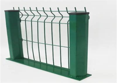 China Triangle Panel 3D Curved Wire Mesh Fence with 5.0mm Wire Diameter and 50x150mm Mesh Size for Garden Security for sale