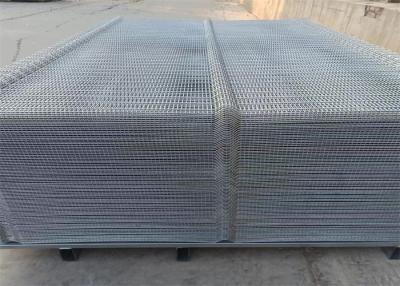 China 3D Curved Triangle V Mesh Security Fence Panel Powder Coating for sale