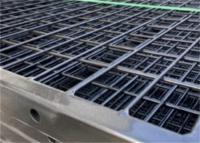 China Custom Design Galvanized Metal Mesh Padel Court Fencing 10Mx20M for sale