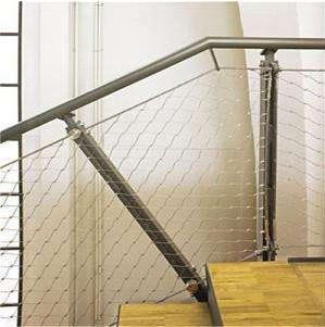 China 2.0Mm Stainless Steel Wire Rope Mesh Fencing For Stair Mesh Black Oxide for sale