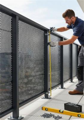 China Perforated Metal Sheet Punching Mesh Plate For Safety Protection for sale