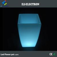 China China Supplier Outdoor LED Illuminated Lighted Square Plant Pot 80000hs Battery Life for sale