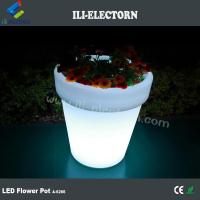 China Colorful Lighting LED Plastic Flower Planter for Garden Decor for sale