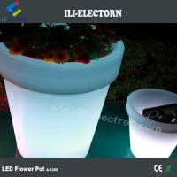 China Colorful Lighting LED Plastic Flower Planter for Garden Decor for sale