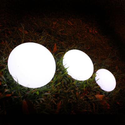 China 100%PE Plastic remote control rechargeable battery led light balls for sale