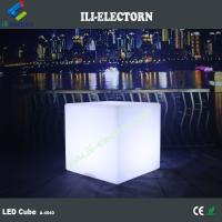 China Muti-Color LED Illuminated Cube Stools 40 Cm Rechargeable Remote Control for sale