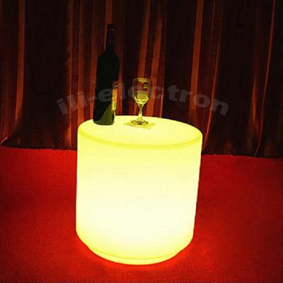 China Modern PE Plastic Glow Up Chair Water Resistant For Outdoor for sale