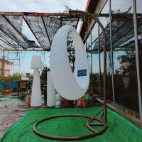 China Event Decor Glowing Plastic Led Patio Swing Light Outdoor Furniture for sale