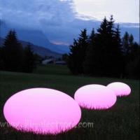China Remote Control IP65 Rated Glow Ball Light With 120° Beam Angle Outdoor Decoration for sale
