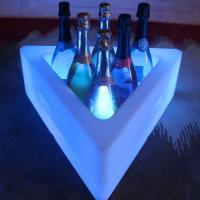 China PE Plastic Triangular LED Ice Bucket 16 Colors Changing Rechargeable Lithium Battery for sale