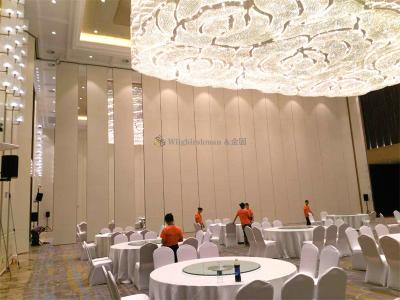 China Class A Fire-Rated Soundproof Folding Accordion Wall Partition with 50dB Acoustic Rating and 600-1200mm Panel Width for sale