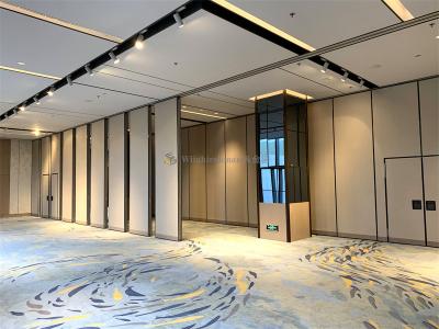 China Wiighirshman Movable Partition Walls 2000-6000mm Height 50dB Soundproof Aluminum Frame Office Restaurant Exhibition for sale