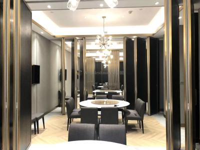 China Adjustable Height Folding Partition Walls 2000-6000mm with 43-50dB Acoustic Rating and Class A Fire Certification for Banquet Halls for sale