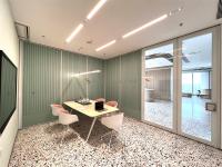 China 10mm Thickness Movable Glass Partition Walls with Aluminum Frame - Soundproof Office Dividers Customizable Height for sale
