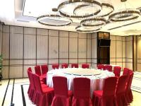 China 2000-6000mm Height Soundproof Folding Wall With Aluminum Track for sale