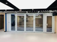 China 85mm Sound Insulation Demountable Glass Partition Wall with 30-40dB STC Rating for Commercial Spaces for sale