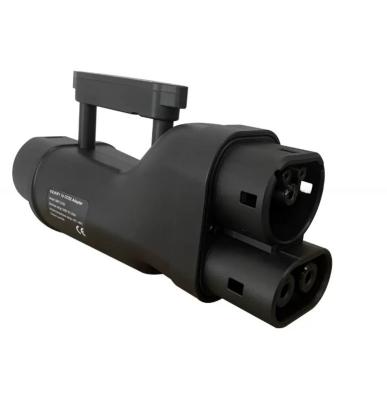 China New Design Fast Charging IP54 200KW Max GBT to CCS2 Ev Charger Connector With Handle for sale