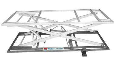 China Custom Electric Lifting Work Table 125kg Capacity 350-850mm Height Adjustable with Caster for sale