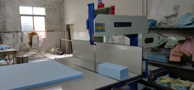 China Electric Sofa Durable Foam Cutting Machine 680mm Cutting Height CE Approval for sale