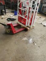 China Flexible Pneumatic Electric Lift Tables 500mm Adjustable Height Range ISO9001 Approval for sale
