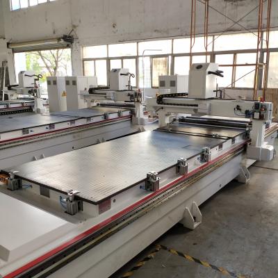 China CNC Wood Cutting Machine 1300x2500mm Sofa Splint Router with 7.5kW Spindle for sale