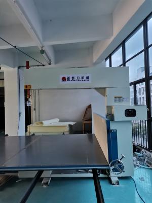 China Sponge Foam Vertical Cutting Machine 1720x2290mm 1200mm Cutting Height for Sofa Factory for sale