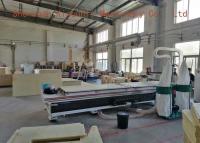 China Intelligent 2000kg CNC Wood Cutting Machine 9kW Spindle 30m/min for Furniture for sale