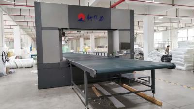 China 8KW Sponge CNC Foam Cutting Machine 6000mm Self Check Automatic for sale
