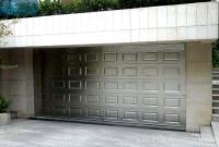 China Easy Installation 4cm Silver Color Insulated Sectional Doors for sale