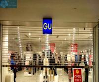 China Commercial Use 3000mm Height 16mm Tube Transparent Roller Door for sale