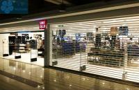 China Commerce Use 5000mm Wide 16mm Bar Clear Roller Shutters for sale