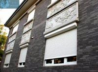 China White 1.5mm Aluminum 1.5m Hieght Automatic Window Shutters for sale