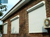 China 0.3mm Slat 30 Pa Watertightness Automatic Window Shutters for sale