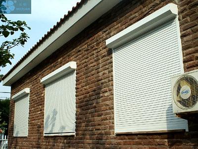 China 0.3mm Slat 30 Pa Watertightness Automatic Window Shutters for sale