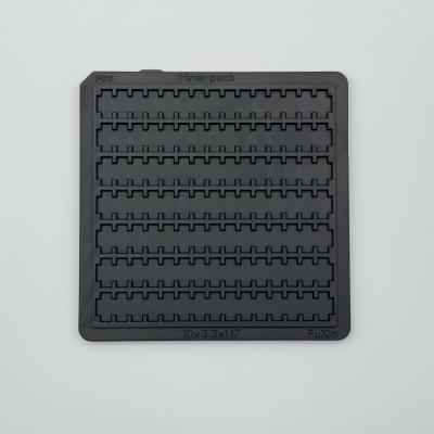 China 4 Inch Black Customizable Chip Tray with Stackable Die Holders 105 Pockets for sale