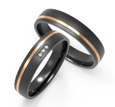 China Custom Couple Black Titanium Wedding Band Set With Three Zircon Rings for sale