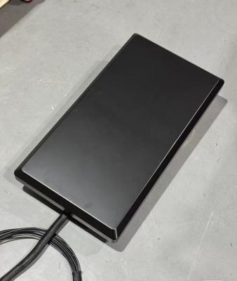 China Outdoor 8-Port Dual-Polarized Flat Panel Antenna 725x390x50mm for sale