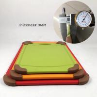 China Small Size 29x19.5cm Sustainable Kitchen Cutting Board Easy to Clean and Plastic for sale
