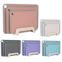 China Classic Nonslip Plastic Cutting Board with Deep Drip Juice Groove Easy Grip Handle BPA Free Grey for sale