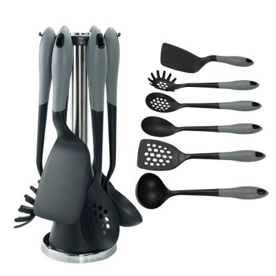 China Kitchen Utensil Set with Silk Printing Logo and Durable Nylon Material for sale