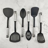 China Kitchen Utensil Set Made of Stainless Steel with Heat Resistant Handle up to 210C for sale