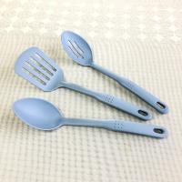 China Modern Nylon Handle Ladle Utensil for Serving Soup Sauce Minestra and Pasta Design Black for sale