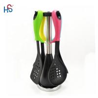 China Compact and Sustainable Nylon Kitchen Utensil Set for Eco-Friendly Cooking Experienc for sale