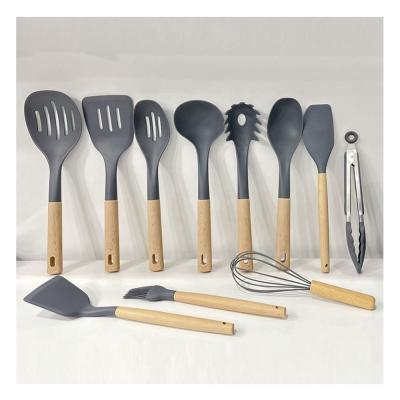 China 7-Piece Utensil Sets with Wooden Handle and Hanging Hole Heat Resistant up to 240C for sale