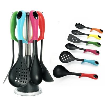 China 210 Degree High Temperature Non-stick Kitchen Tools for Colorful Cooking and Housewares for sale