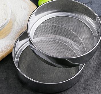 China Stainless Steel Wire Mesh Filter With Mesh Sieves For Cereals Filtration for sale